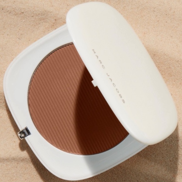 Marc Jacobs | Makeup | Marc Jacobs Omega Bronze Coconut Perfect Tan ...